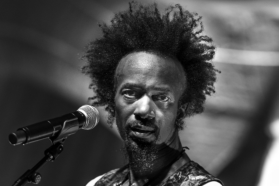 Fantastic Negrito Is True to His Voice with ‘Please Don’t Be Dead ...