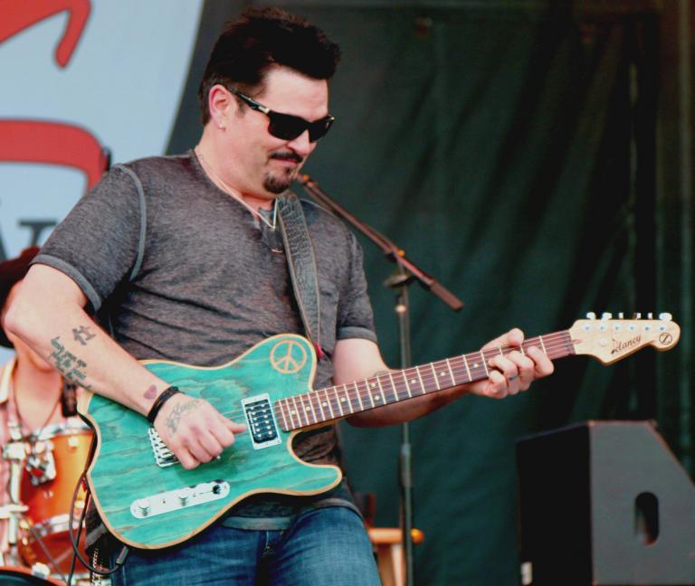 WORLD PREMIERE MUSIC: Mike Zito “First Class Life” – American Blues Scene