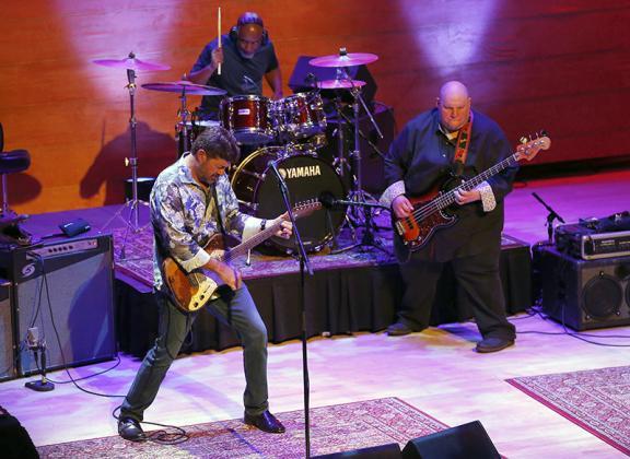 Tab Benoit at the Musical Instrument Museum – American Blues Scene