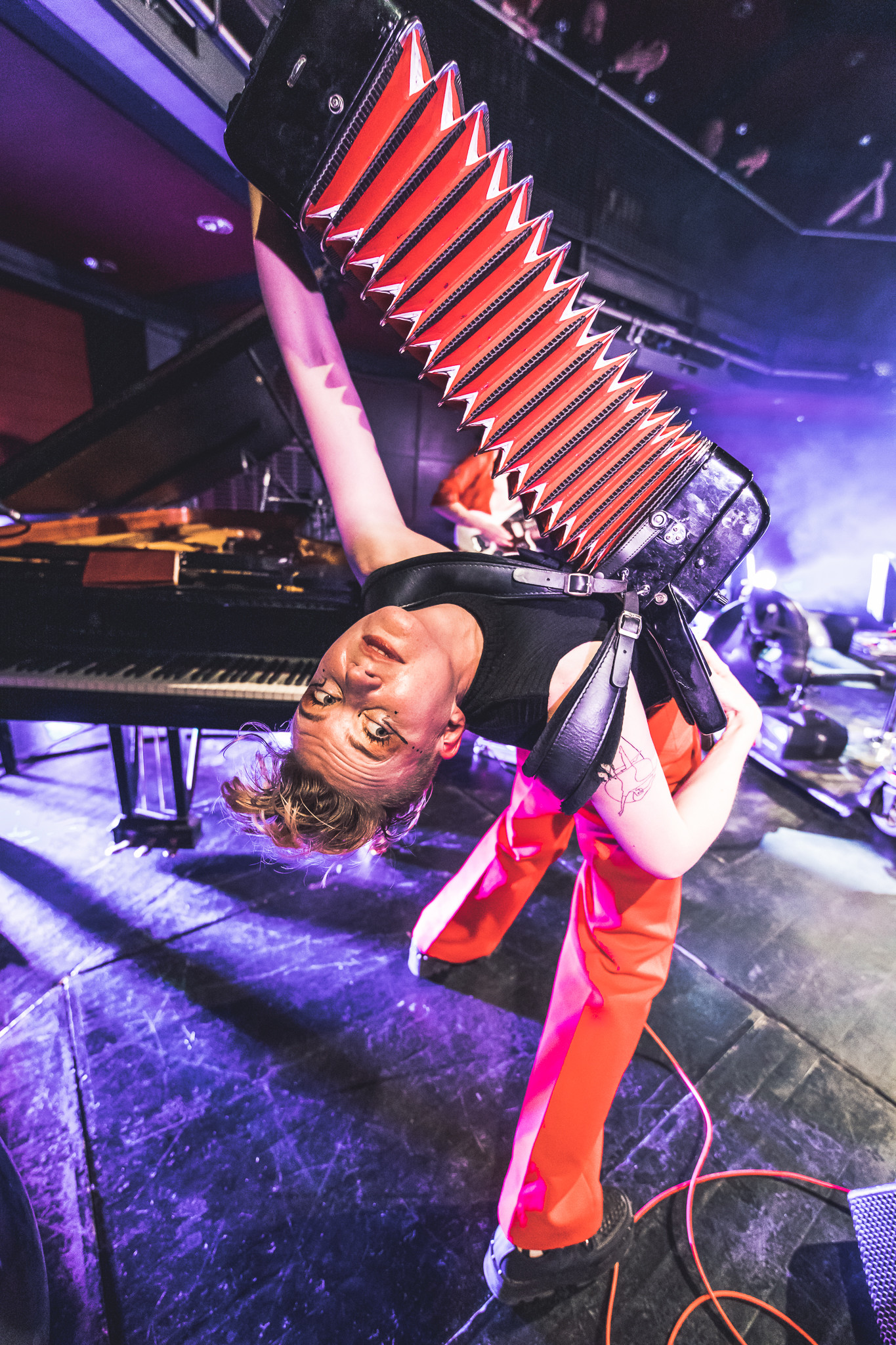 HOLY MOLY! It’s Holy Moly & The Crackers’ Triumphant Return Home ...