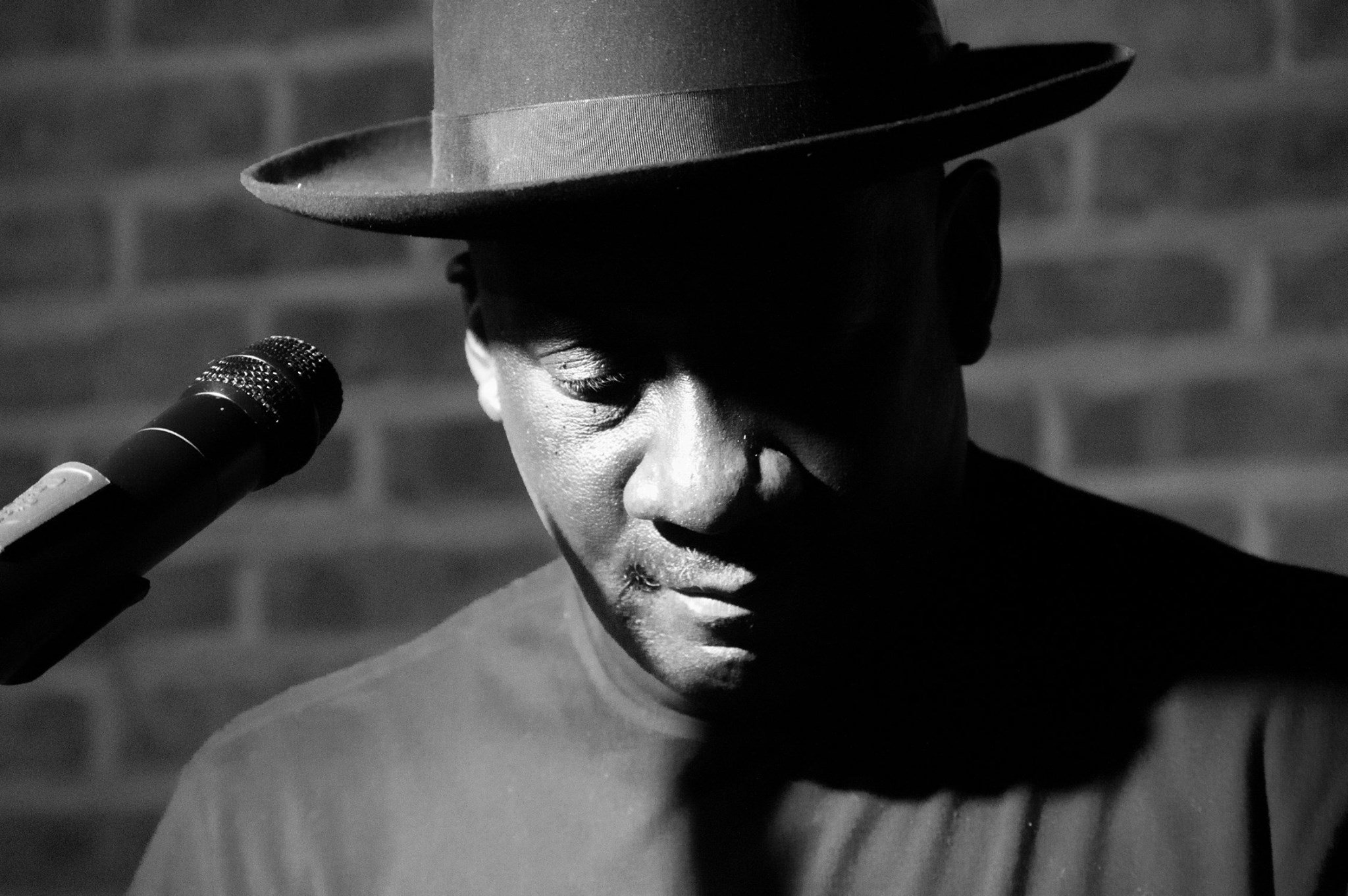 Downtown Charlie Brown – Chicago’s Delta – American Blues Scene