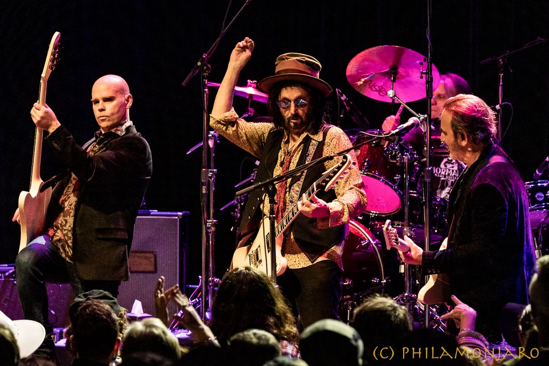 Mike Campbell & the Dirty Knobs Bestow Rock and Roll Healing – American ...