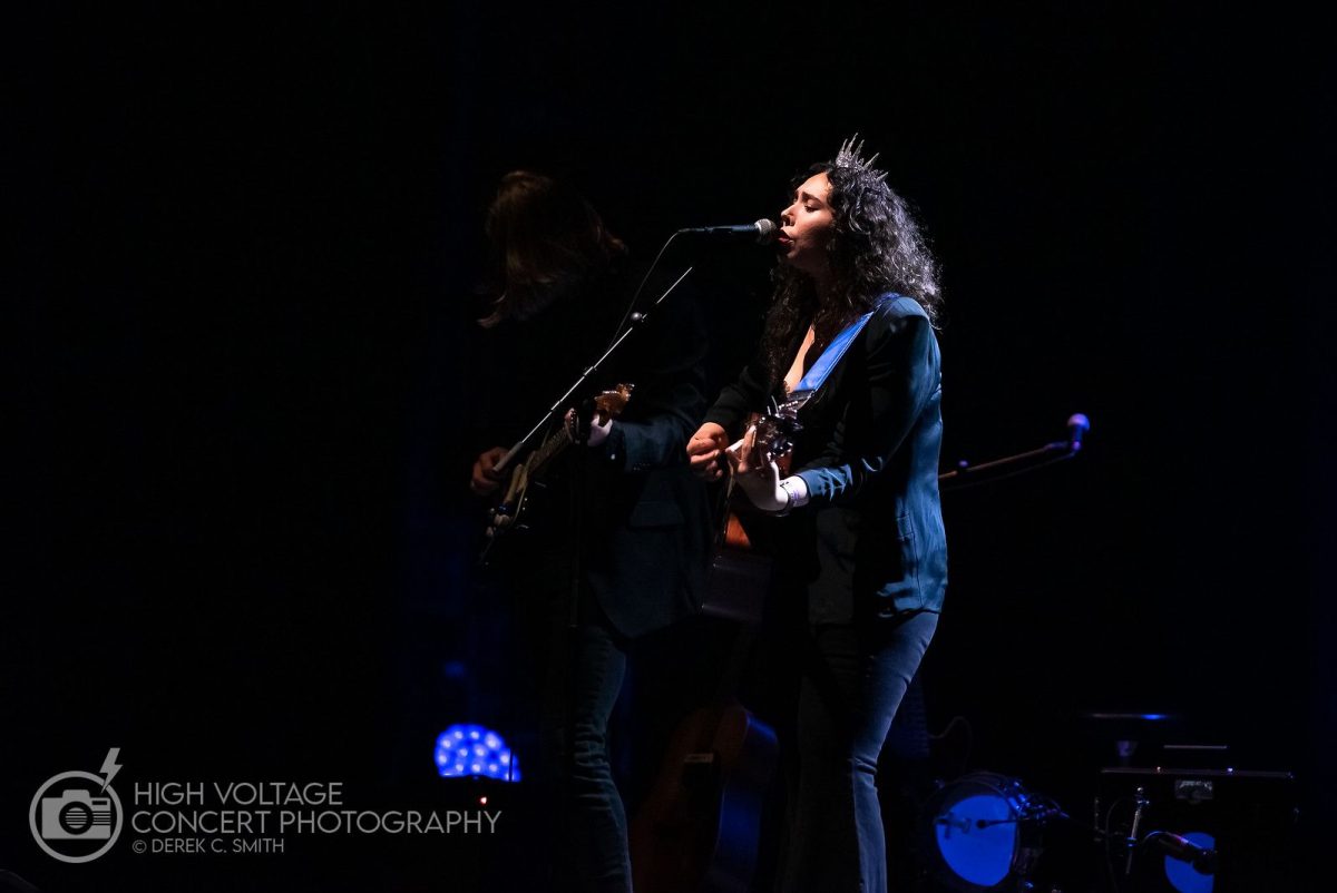 Ray LaMontagne and Kiely Connell Breathe Life Into Chicago Theatre ...