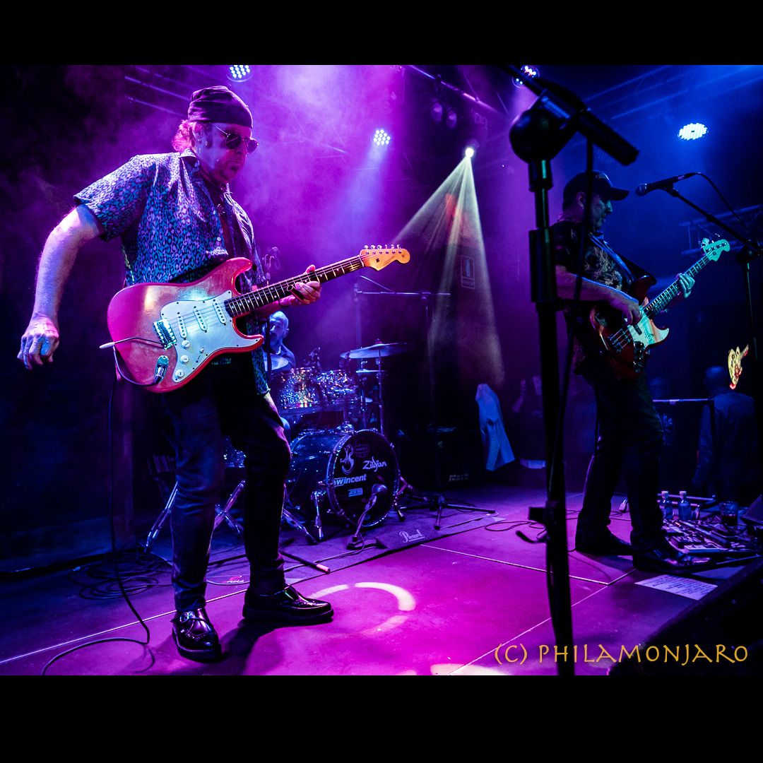 Review/Gallery: Vargas Blues Band Live at 16 Toneladas, Valencia, Spain ...
