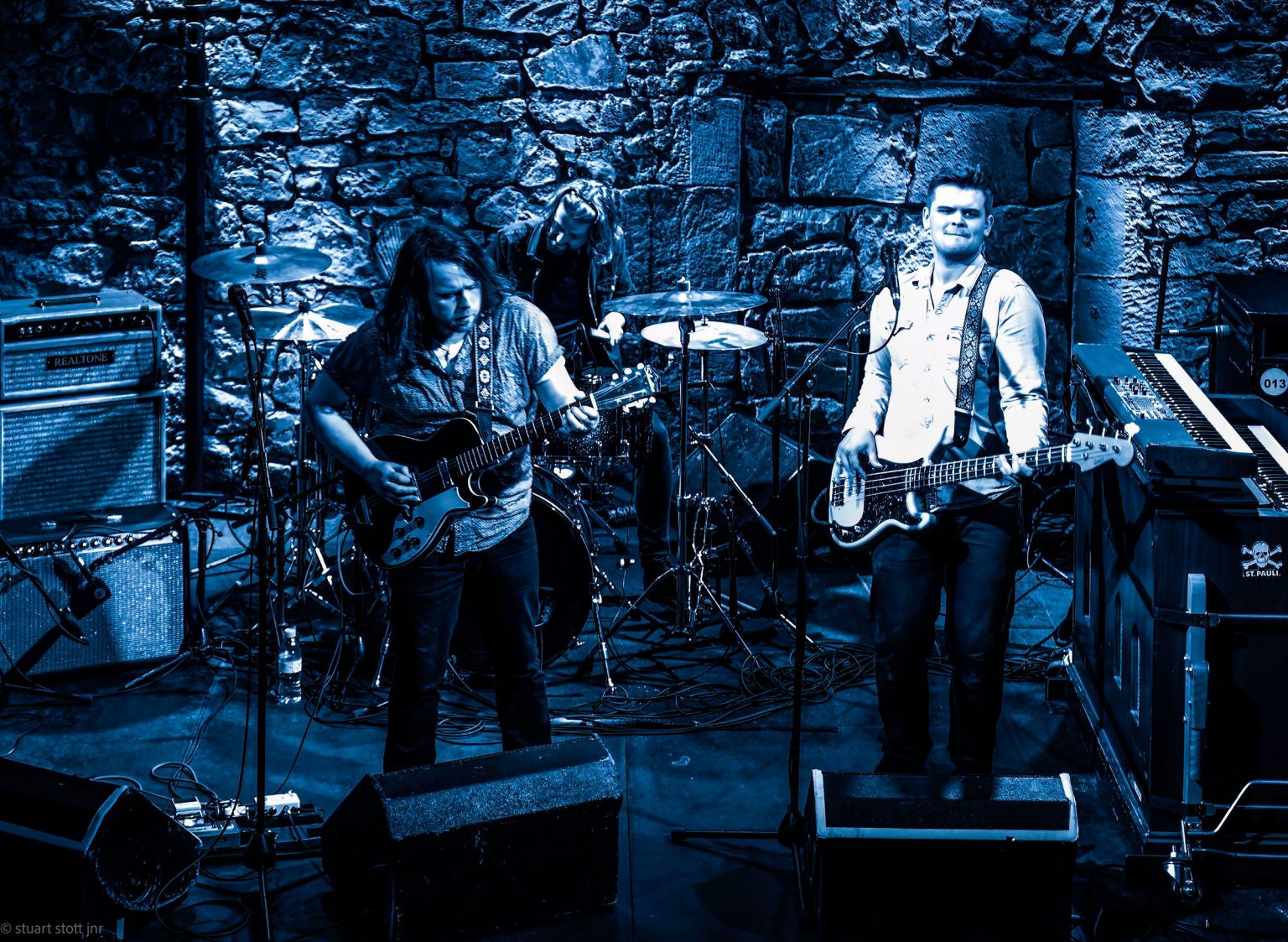 Review/Gallery: Henrik Freischlader Band and Andy Taylor Group at The ...