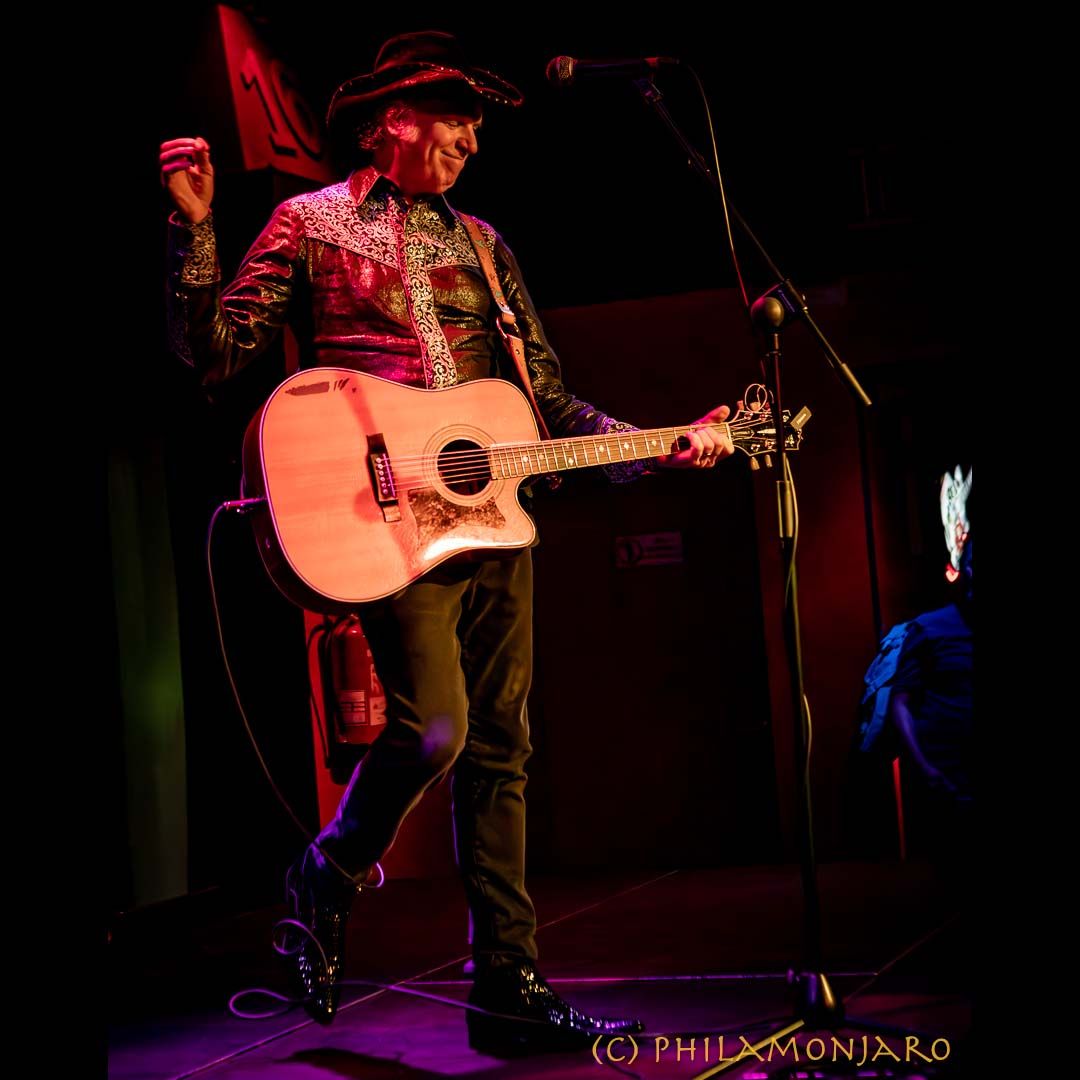 Review/Gallery: Jason Ringenberg’s Barnstorming Europe 2023 Tour at 16 ...